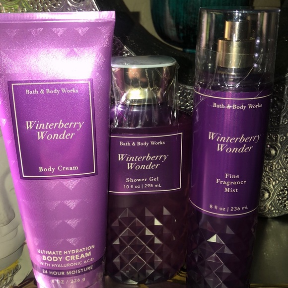 Bath & Body Works | Bath & Body | Bath And Body Works Winterberry Wonder Gift Set Combo | Poshmark